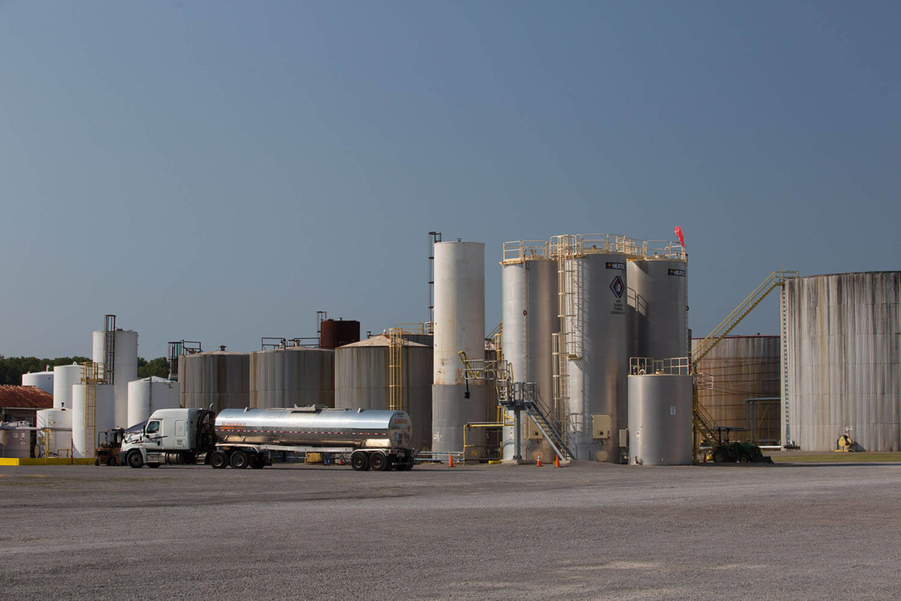 Liquid Asphalt - Delta Companies